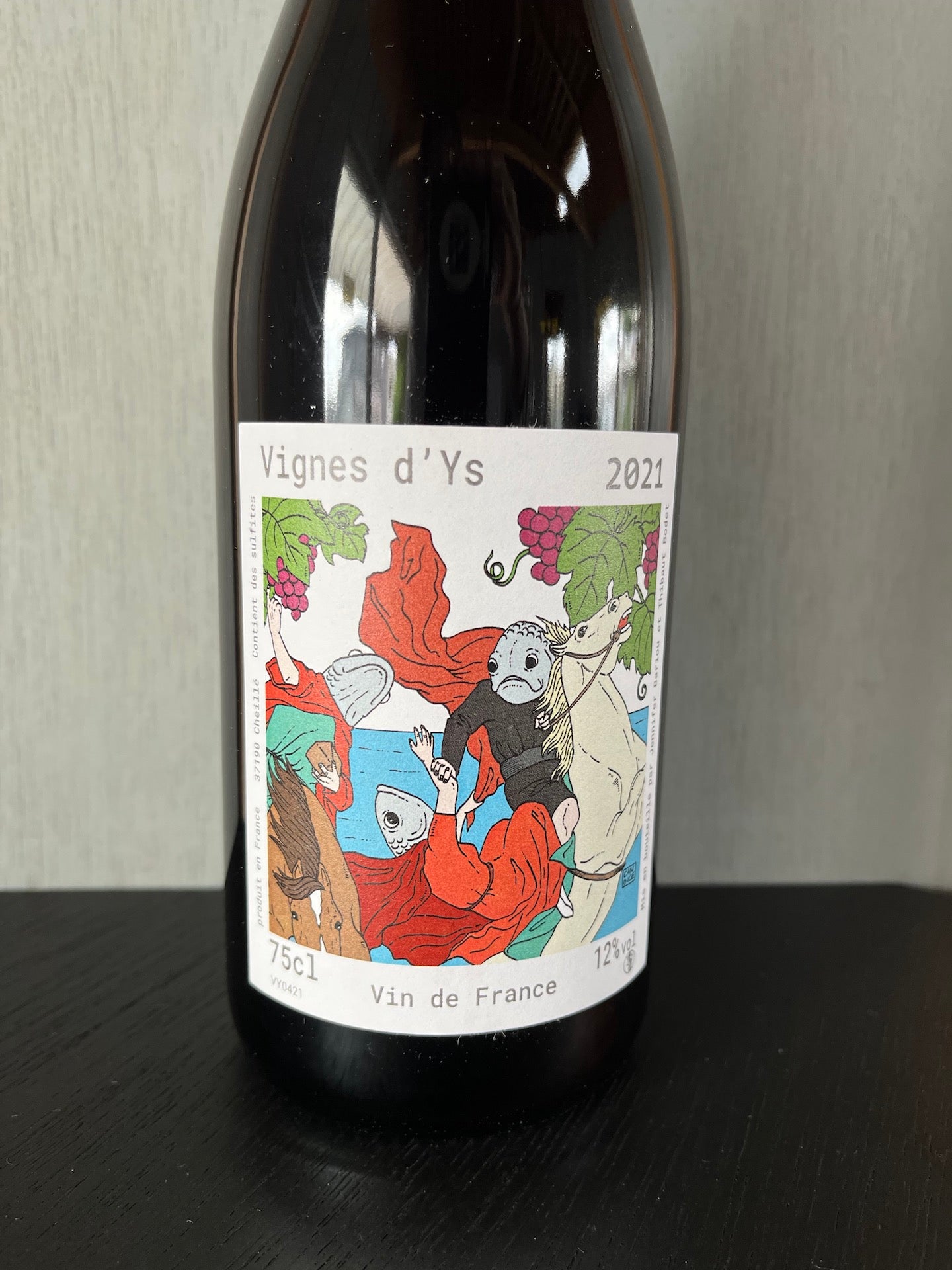 Jennifer & Thibaut / Vigne d' Ys 2021 | Maenota